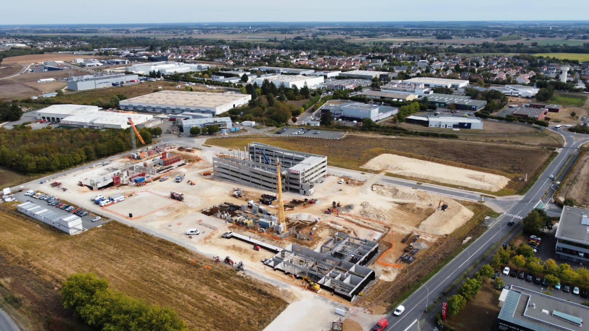 LE GROUPE IDEC POSE LA 1ERE BRIQUE D’UN CAMPUS INNOVANT ET AMBITIEUX A ...